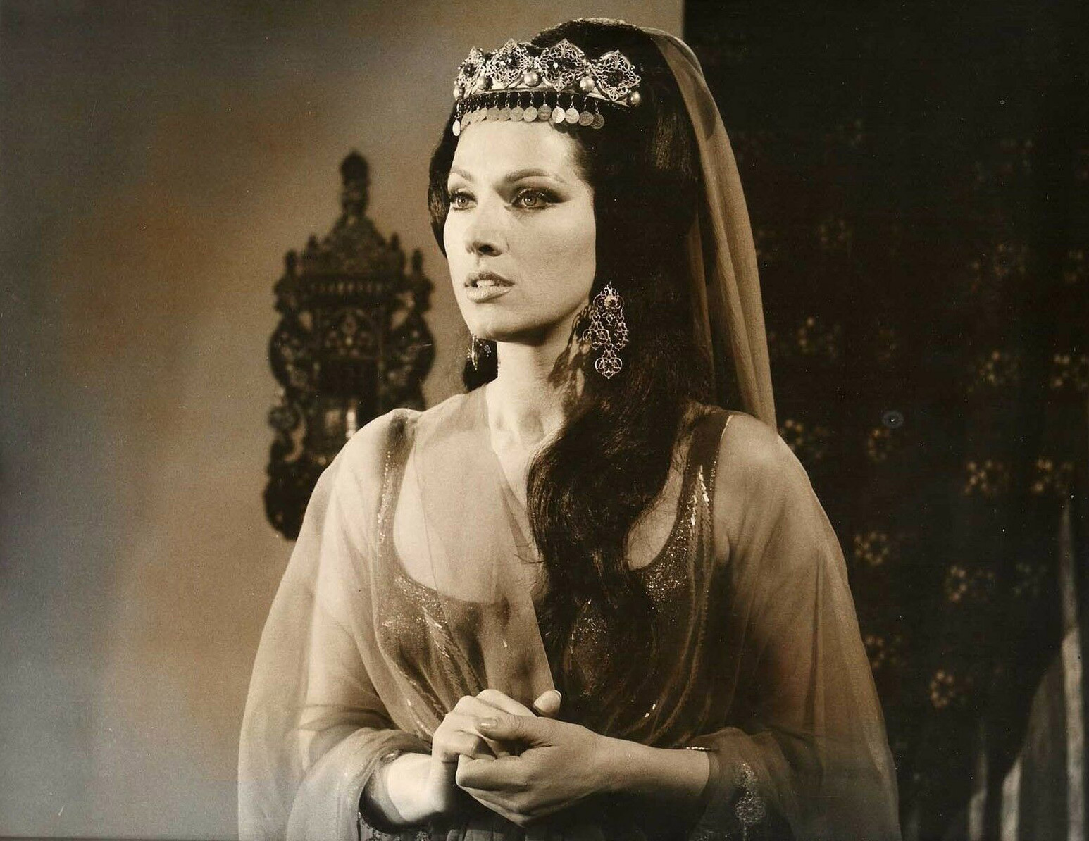 Helga Liné sighting! – By The Gods!